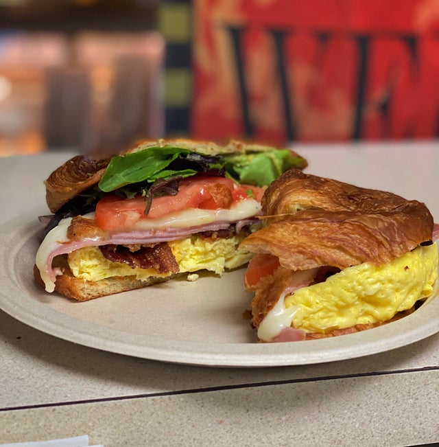 Deluxe Breakfast Croissant